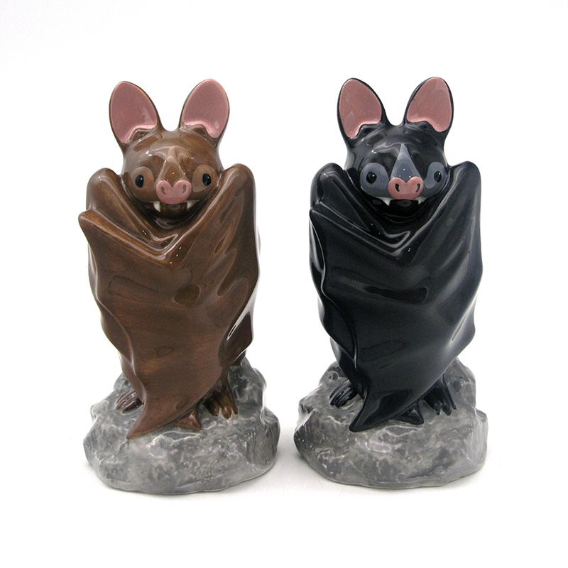Ceramic Bats Salt & Pepper Set – Midnight Rose Emporium